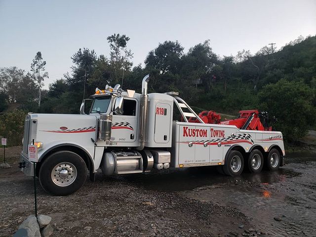 Gallery - Kustom Tow, Inc.